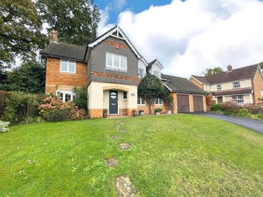 Properties For Sale in Palmyra Court, Swansea, SA3 5TJ