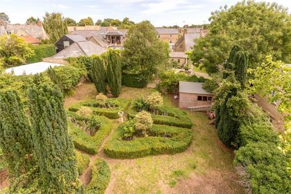 Properties For Sale in Crawborough, Chipping Norton, OX7 3TX